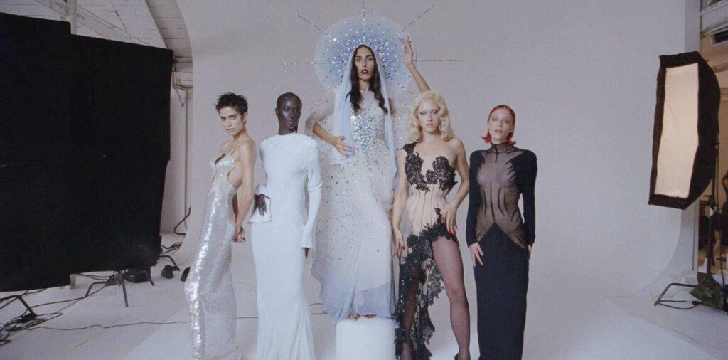 Video: Thierry Mugler's archival pieces through the lens of Colin Solal ...