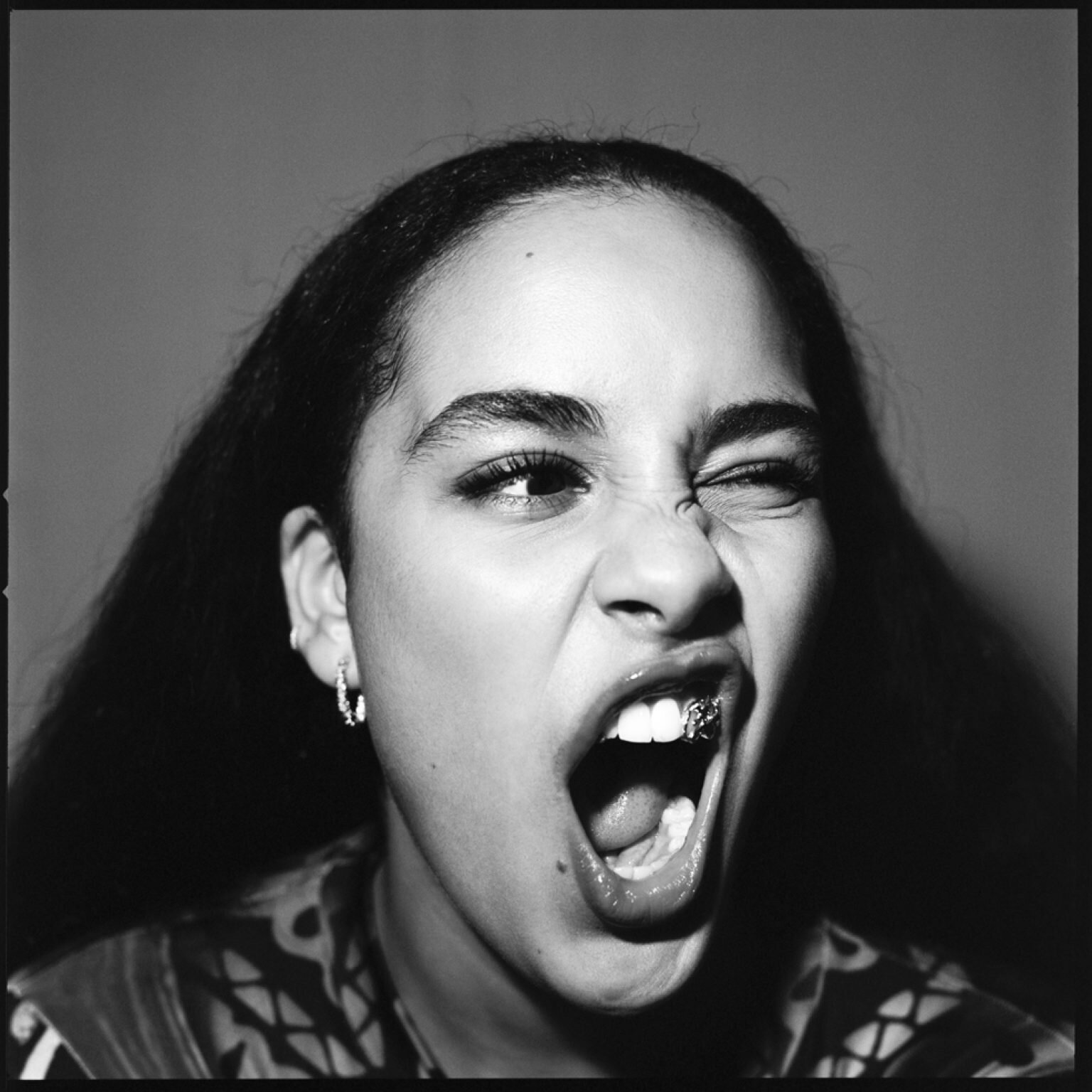Jorja Smith : interview de la chanteuse en concert à Rock en Seine