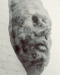 L'atelier de Jean-Marie Appriou, sculpteur d'un monde en fusion