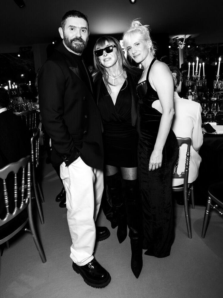 Le dîner de Babeth Djian 2025 avec Carla Bruni et Mélanie Laurent