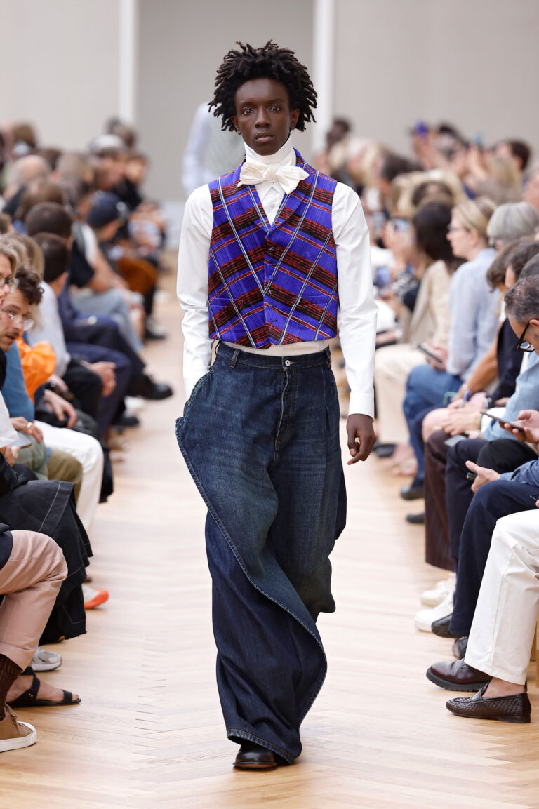 Dior par Jonathan Anderson : découvrez son premier défilé