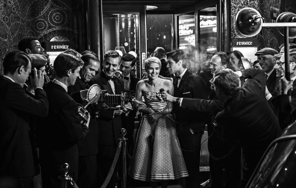 Nouvelle Vague : notre chronique du film en hommage à Godard