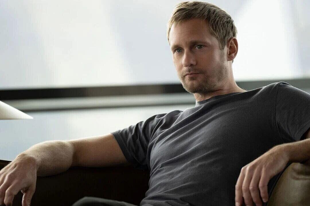 Biographie, carrière et actualités de Alexander Skarsgård - Numéro